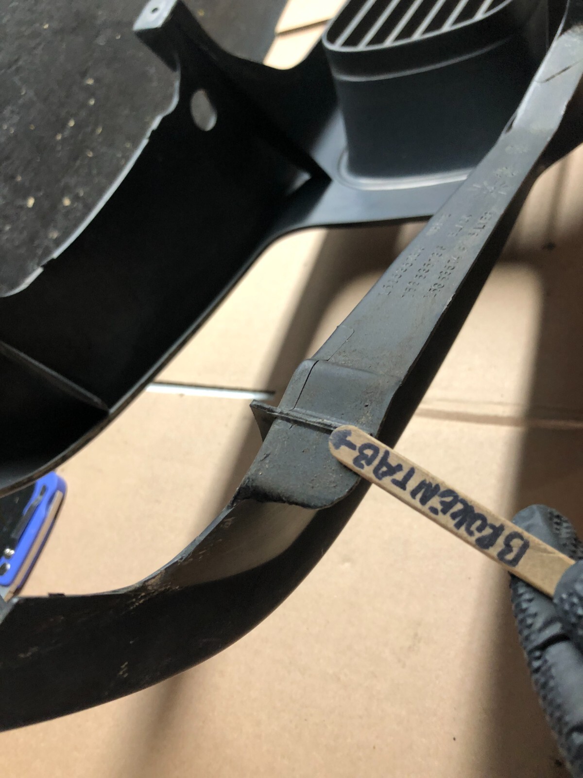 2002-2009 GMC Envoy Front Grill Grille Genuine OEM 15149538 Paint Code ...