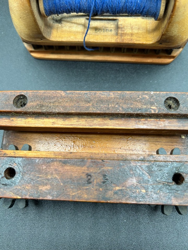 Lot of 3 Vtg Antique Wooden Weaving Shuttles w/ Bobbin Loom Thread ...