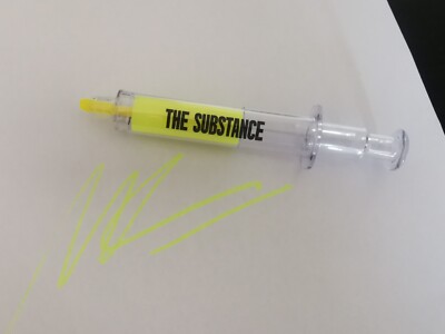 THE SUBSTANCE ACTIVATOR HIGHLIGHTER - movie DEMI MOORE FARGEAT HORROR ...