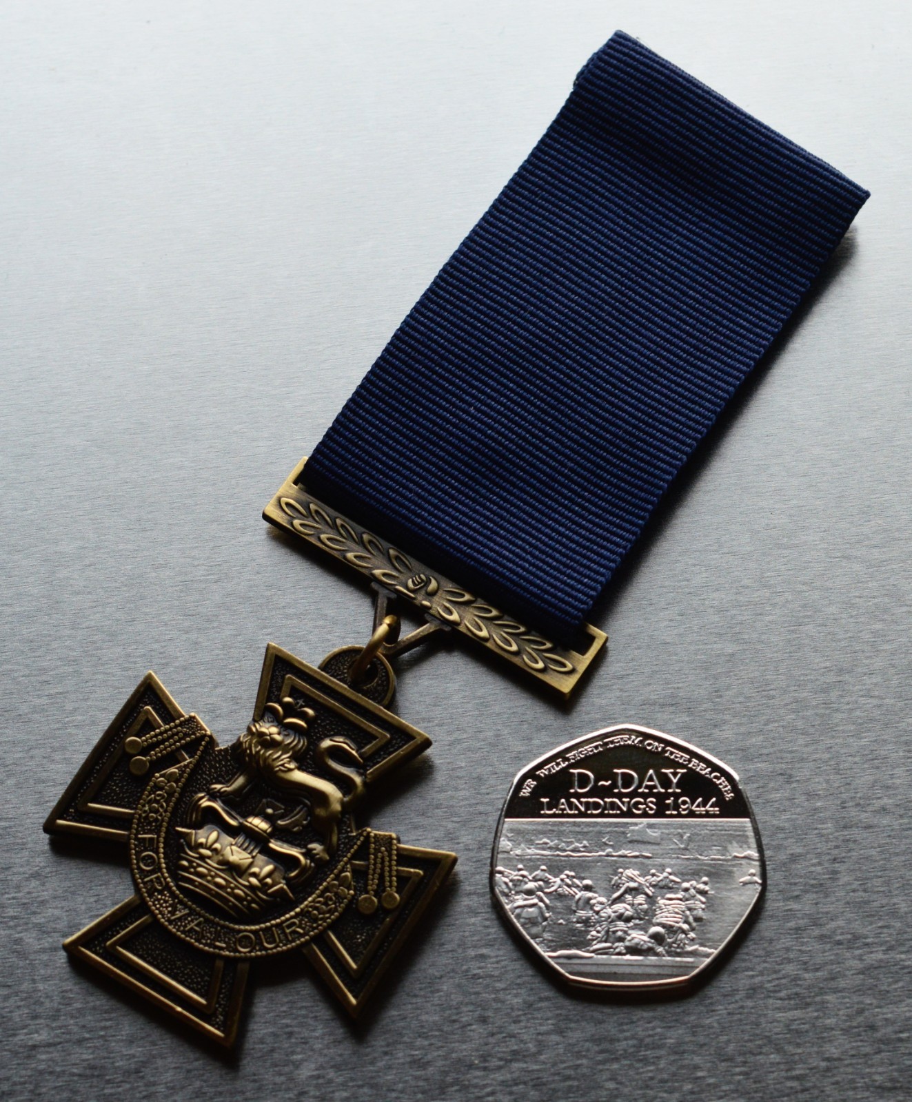 Victoria Cross Service Medal (Naval) & Silver WW2 D-Day Landing ...