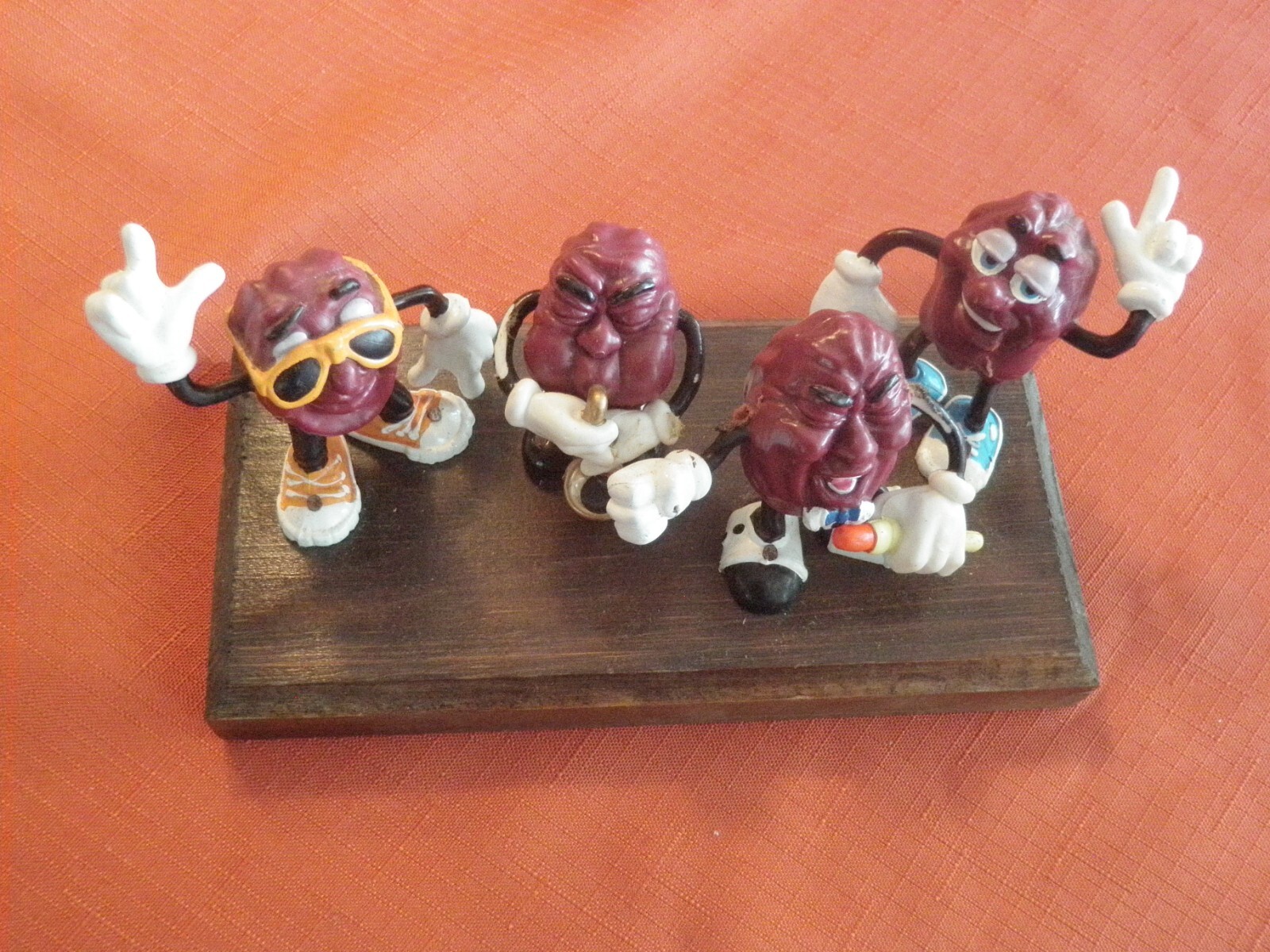 ORIGINAL California Raisins Post Raisin Bran Mounted Set Of 4 | eBay