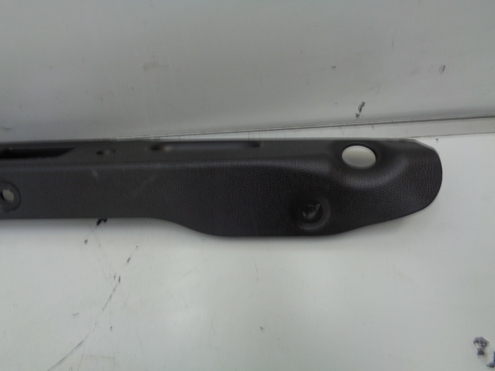 08-14 Mercedes C300 W204 Trunk Lid Tailgate Handle Trim 2047580002 OEM ...