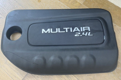 Dodge Chrysler 2.4L Multiair Engine Cover Garnish 200 Cherokee OEM ...