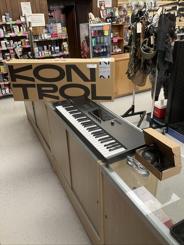 Native Instruments Kontrol S61 MK3 61-Key Smart Keyboard Controller ...