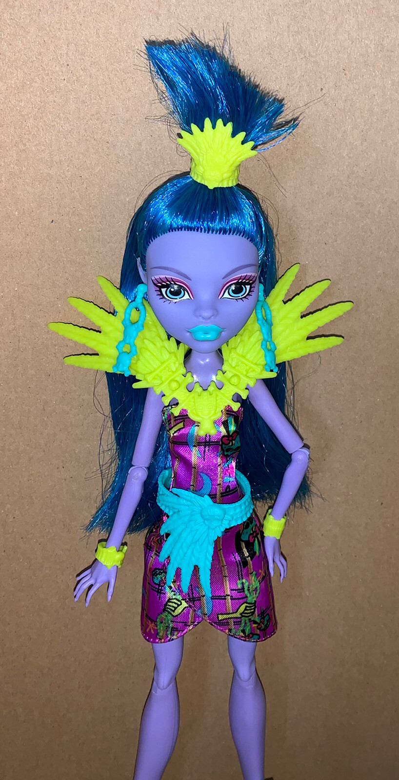 Monster High Doll Jane Boolittle Ghouls Getaway VGC Inc Stand + Brush ...