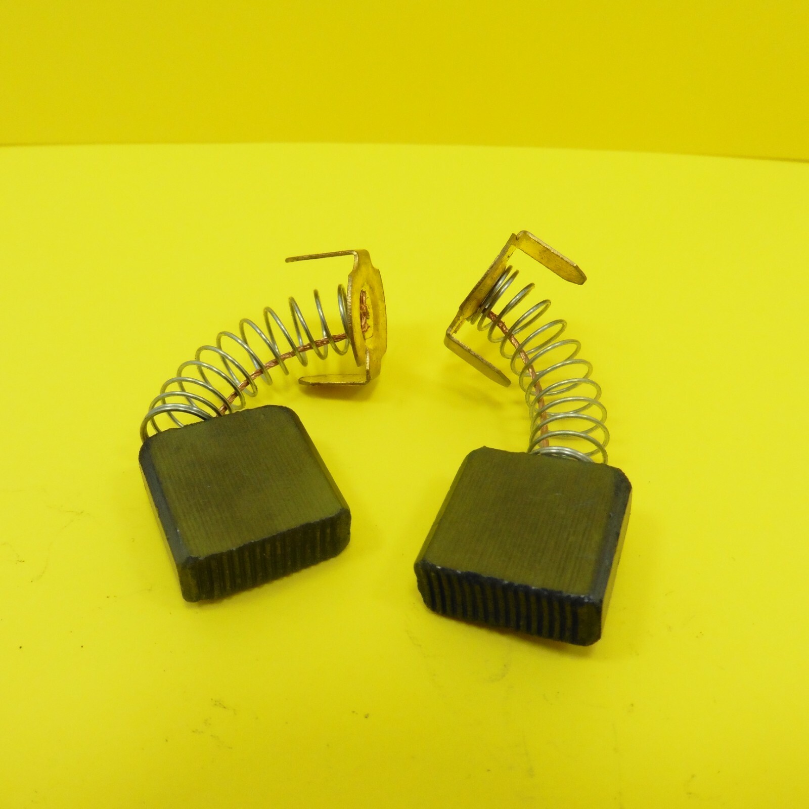 Set of 2 Carbon Brushes Electric Motor Repair Tool | eBay UK