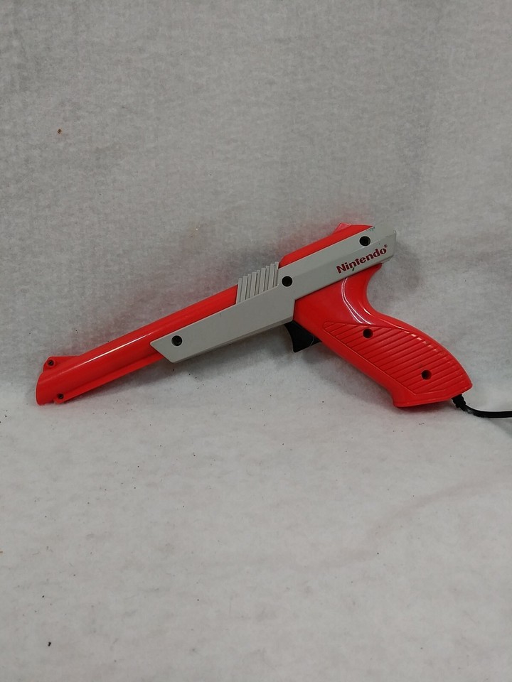 Original 1985 Nintendo NES Zapper Duck Hunt Gun Authentic NES-005 ...