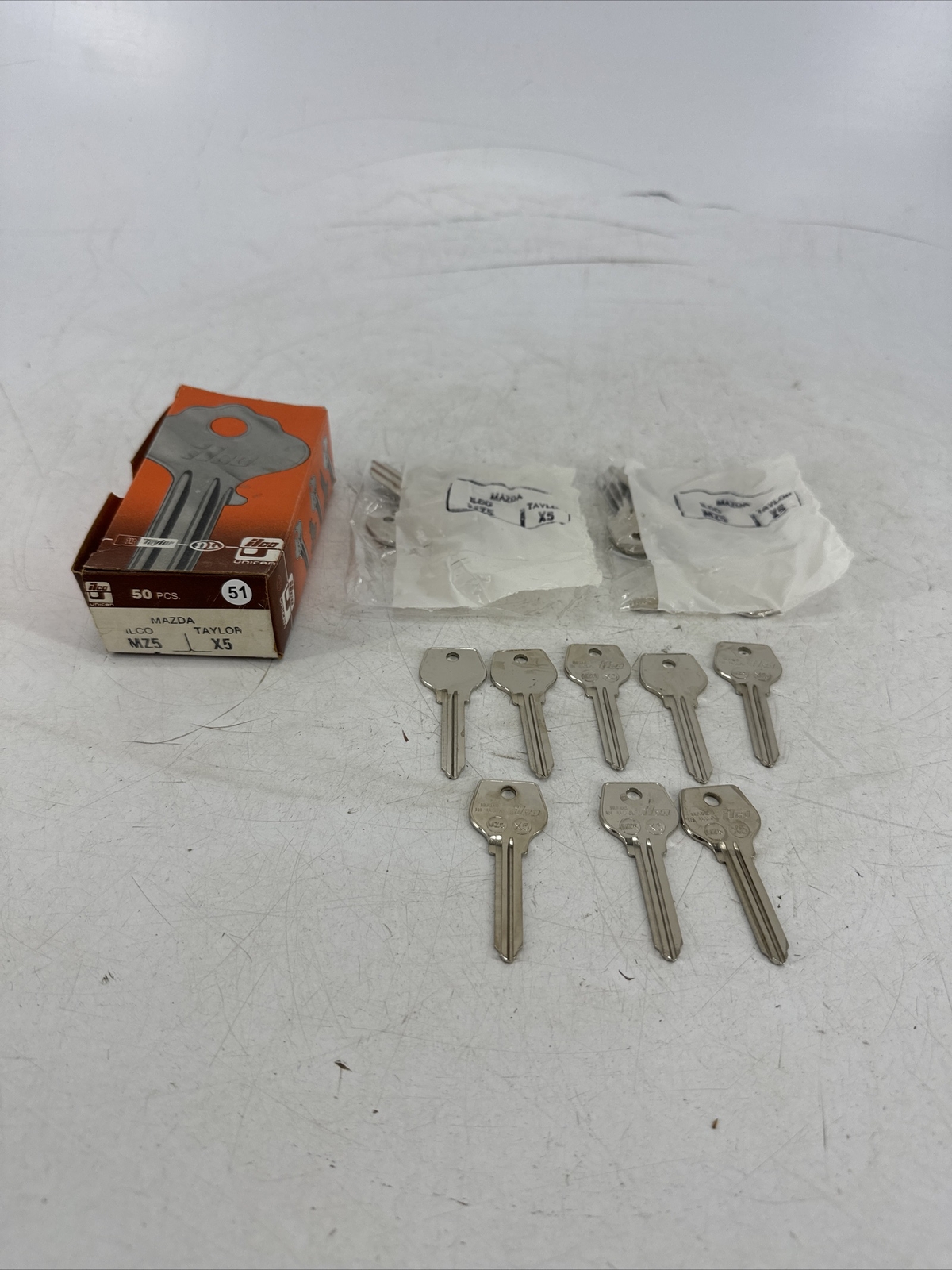 Box of 28 MZ5, X5 Key Blanks MAZDA Pick-Ups 1974-81 Ford Courier 1974 ...