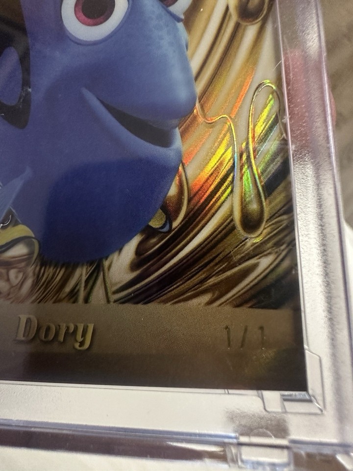 2025 Topps Pixar Gold Dipped In Gold 1/1 Dory “Finding Dory ...
