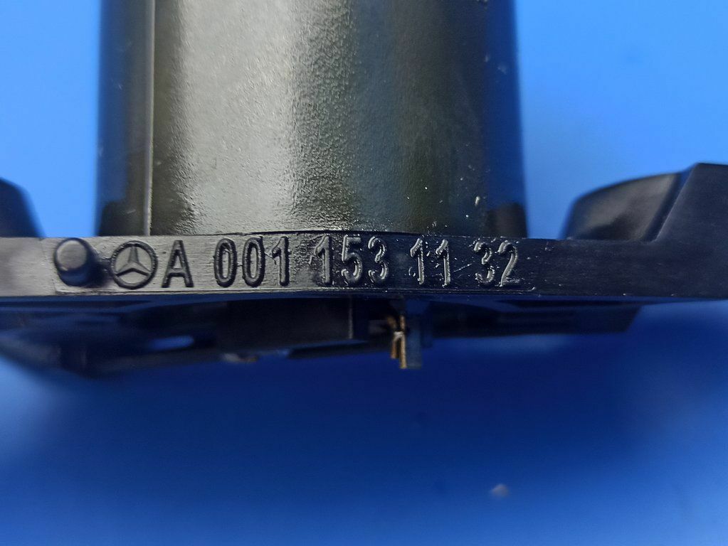 Mercedes-Benz E C207 W212 W164 Oil level sensor A0011531132 PUM19313 | eBay