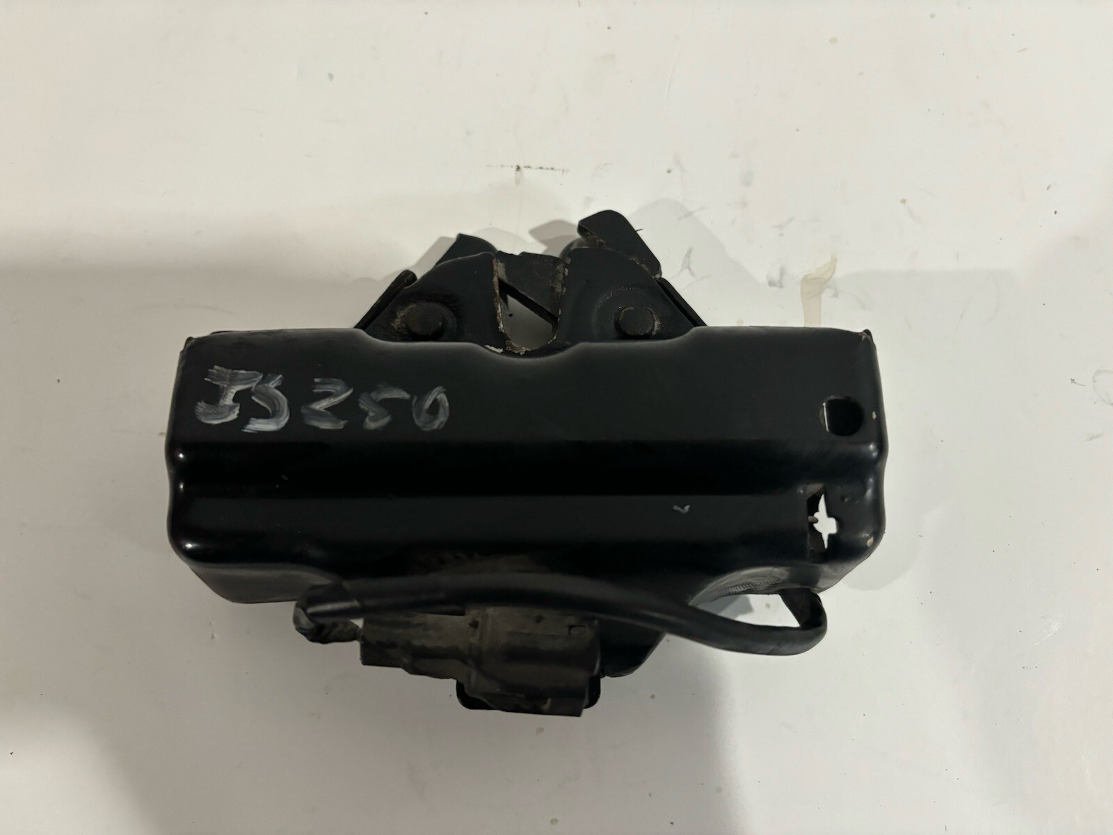 2006 - 2013 LEXUS IS250 IS350 FRONT HOOD LOCK LATCH OEM 53510-53061 | eBay