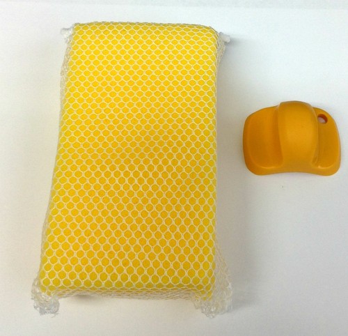 (2) Nylon Mesh Extra Absorbent Bugs and Tar Remover Sponge with Scraper ...