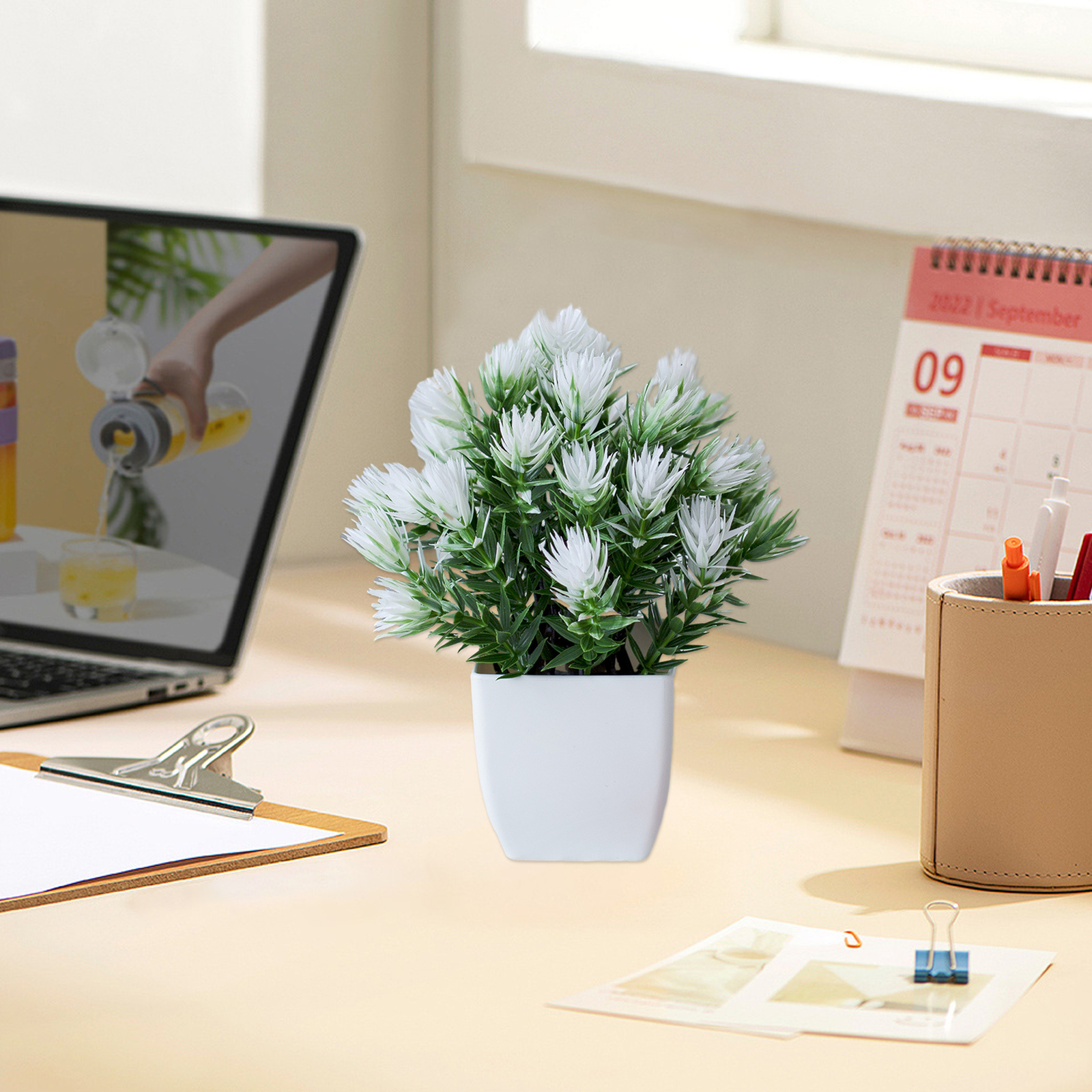 Artificial Green Plant Weather-resistant Decorative Desktop Centerpiece ...