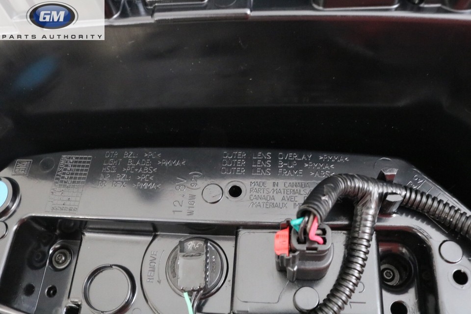 2016-2018 GMC Sierra LH Drivers Side Rear Tail Lamp 84365930 Genuine ...