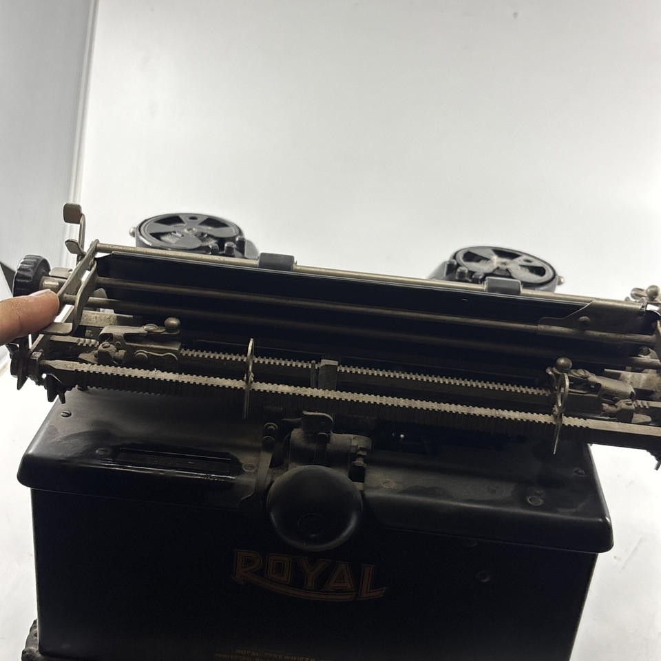 Royal Manual Typewriter Model 10 X-896053 Glass Panel Sides AS IS ...