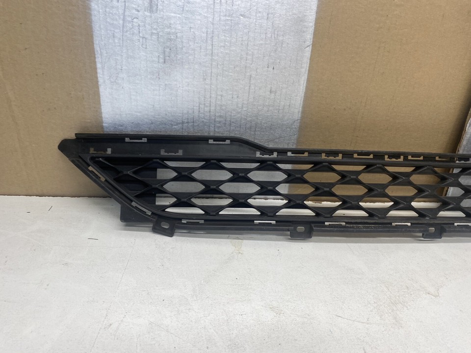 2019-2020 Hyundai Tucson Front Bumper Lower Grille 86561-D3500 OEM | eBay