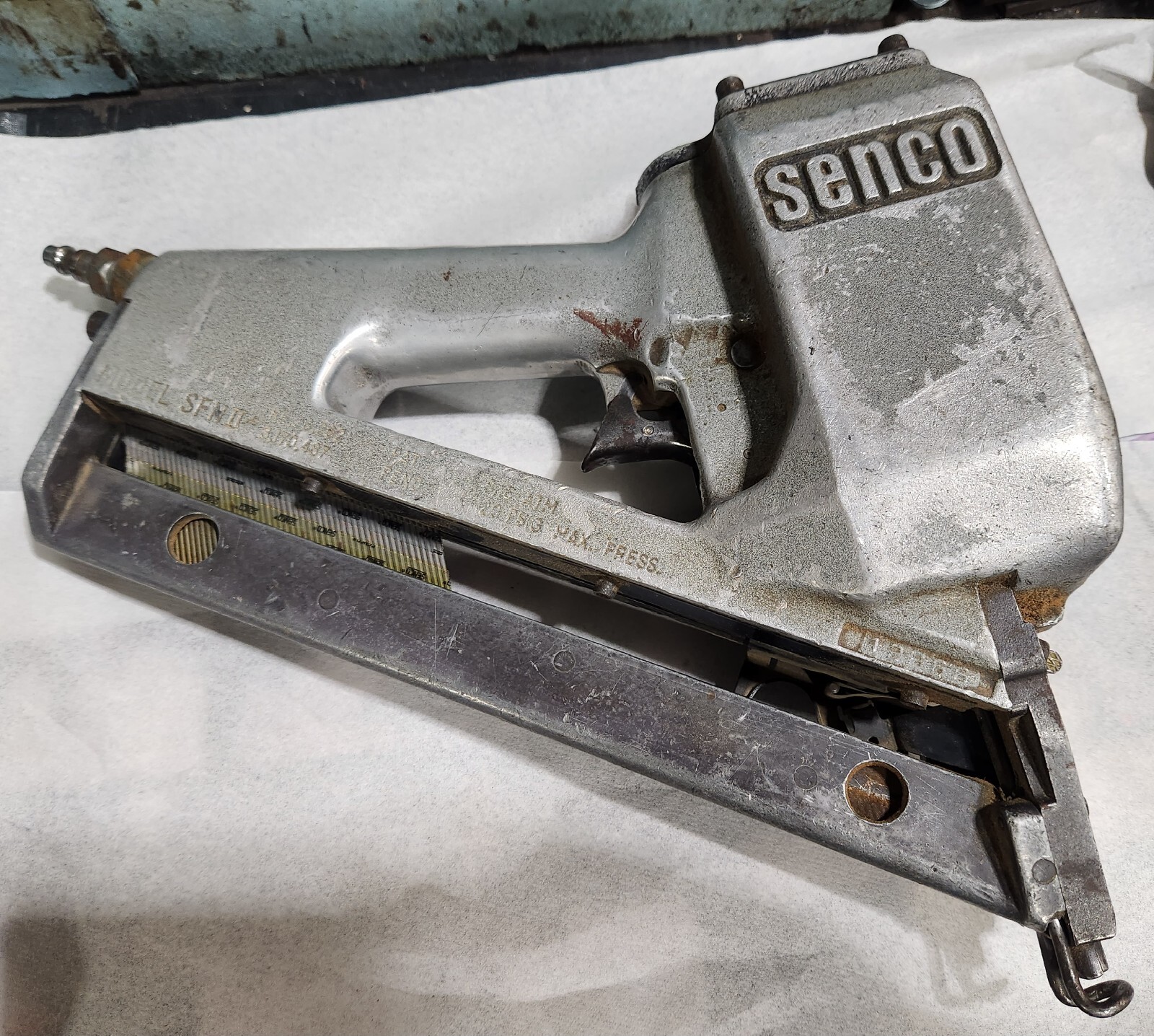 SENCO SFNII Sfn2 Pneumatic Finish Nail Gun for sale online | eBay