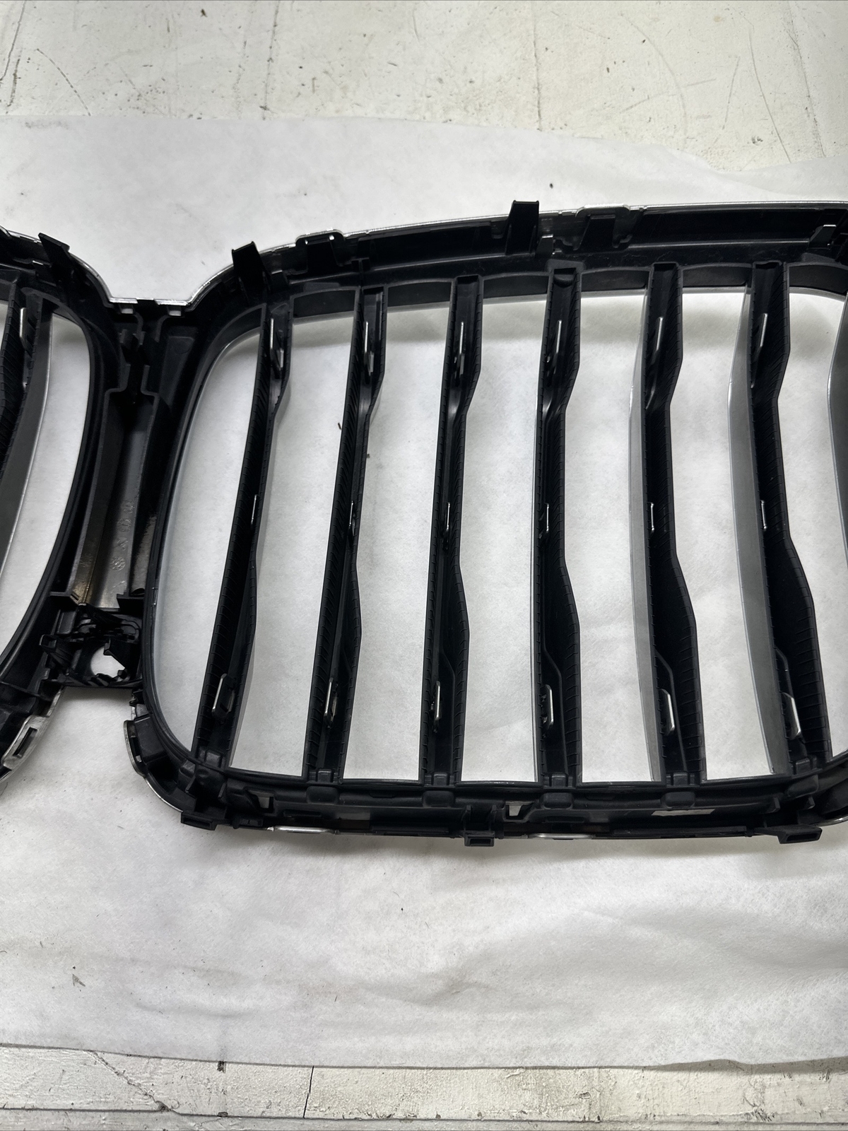 2020 BMW X5 OEM Grille Camera Hole 51137454889 20240006541/441 for sale ...
