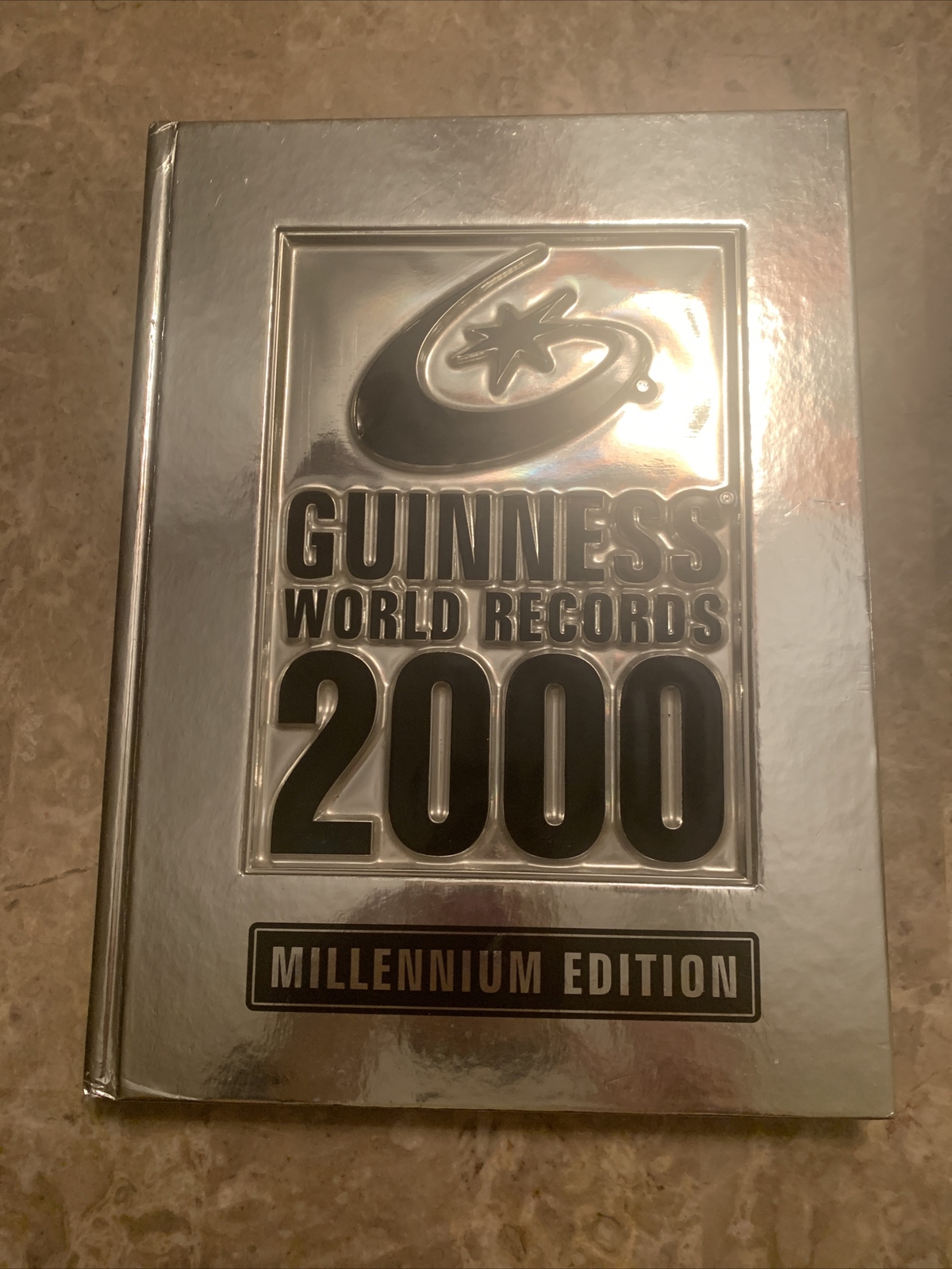 Guinness World Records 2000 Millennium Edition | eBay
