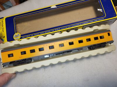 AHM 1930 Union Pacific Duplex Sleeper Car HO #6406 Lot 9 | eBay