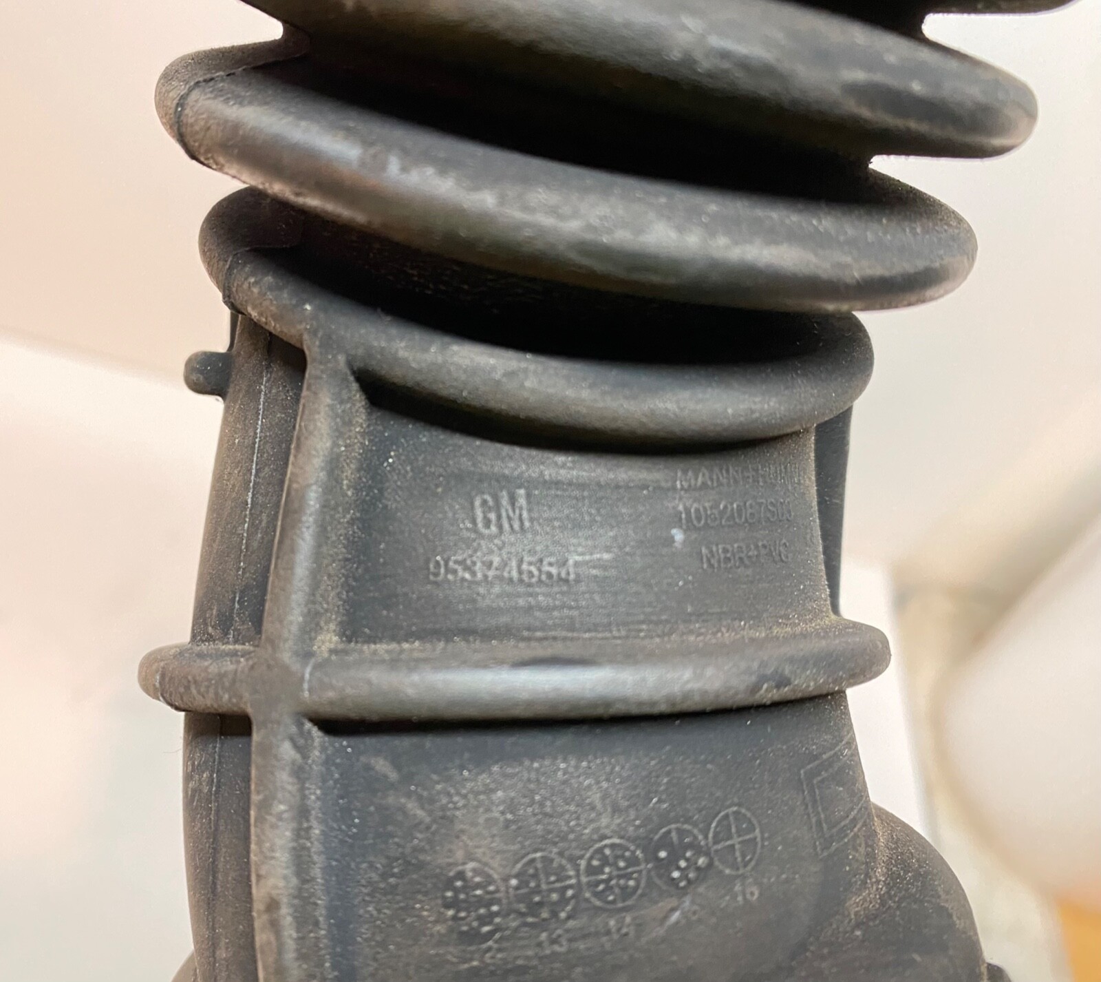 OEM 13 14 15 16 17 Chevrolet Trax 1.4l Air Intake Tube Duct Hose Pipe ...