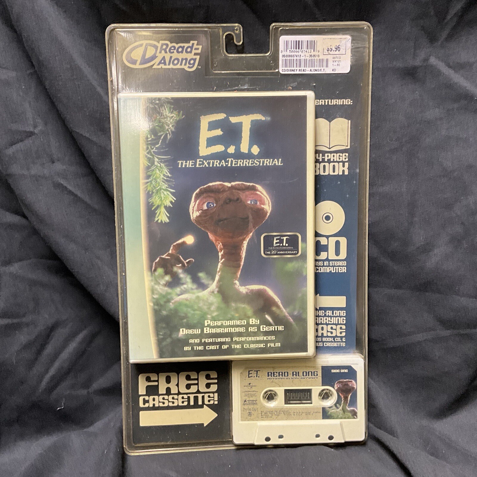 ET Read Along Cassette Tape CD Book Disney Extra Terrestrial 2002 E.T ...