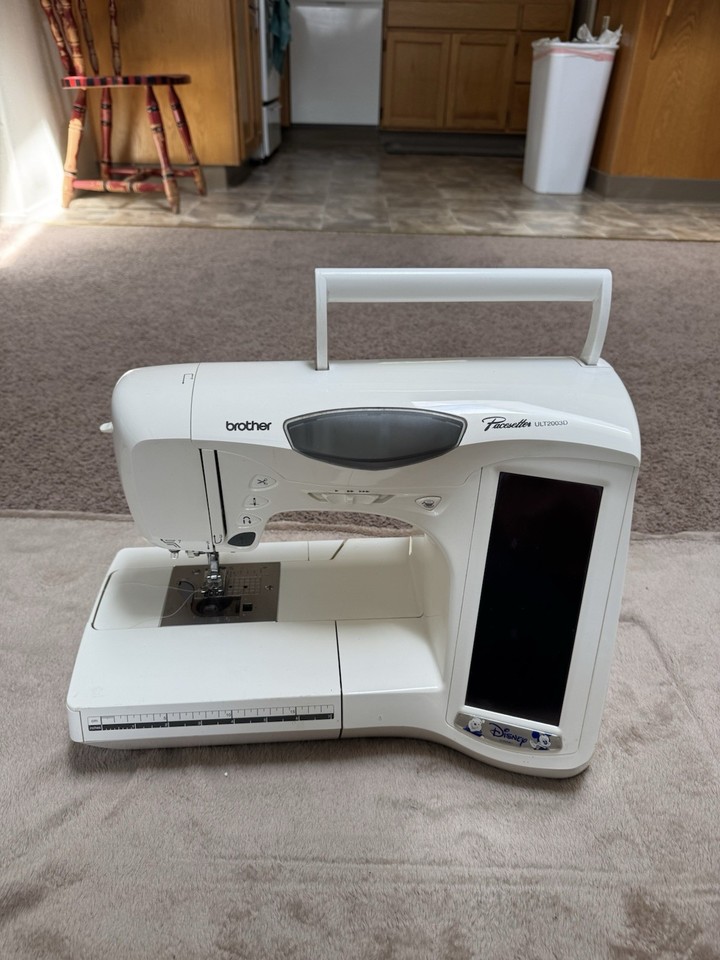 Brother Disney ULT2003D Pacesetter Embroidery Sewing machine w/Pedal ...