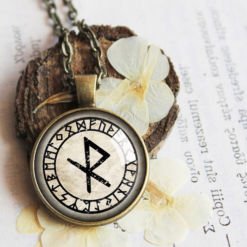 Safe Travels Rune Symbol Pendant Necklace Viking Amulet Travel Viking ...