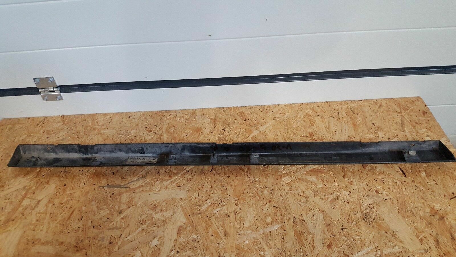 GENUINE VOLVO V70 S80 MK3 08-2016 FRONT RIGHT SIDE DOOR MOLDING TRIM ...