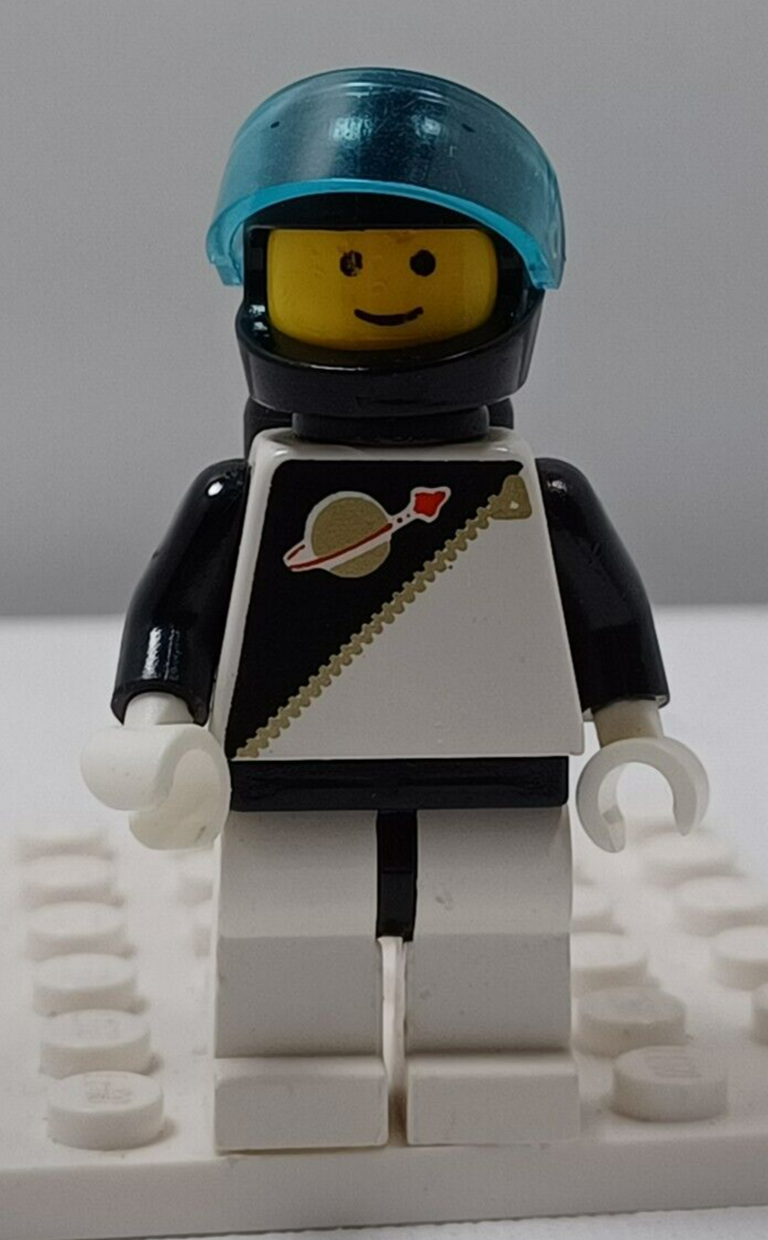 LEGO Minifigure Futuron Black sp013 Spaceman Astronaut Classic Space | eBay