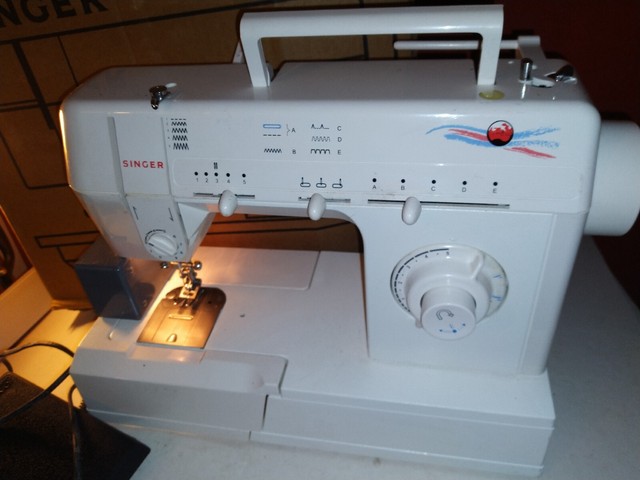 Singer 5805C Mechanical Sewing Machine for sale online | eBay