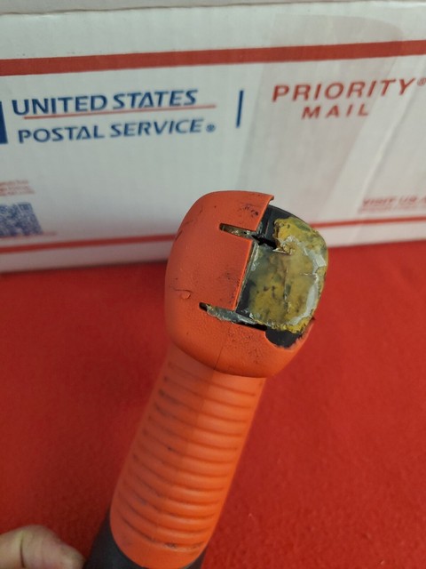 Snap-on CT561 Cordless Impact Wrench Charger and 1 Battery for sale ...