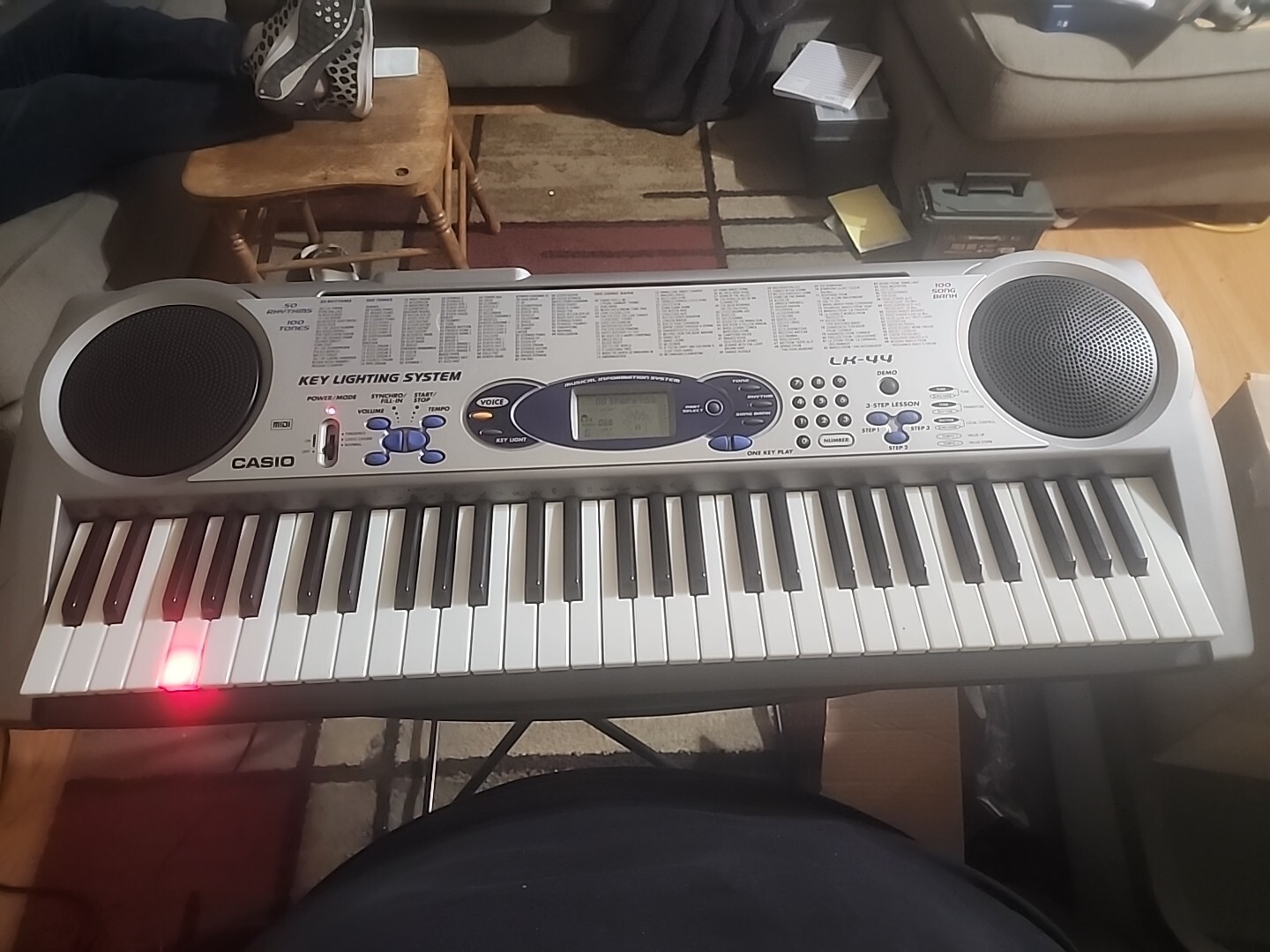 Casio Keyboard LK44 (LK-44) 50 Rhythms 100 Tones 100 Song Bank ...