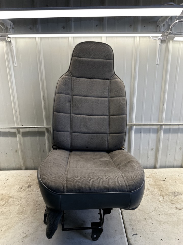 1984-1996 Jeep Cherokee XJ Front Driver's & Passenger Seats Rear Bench ...