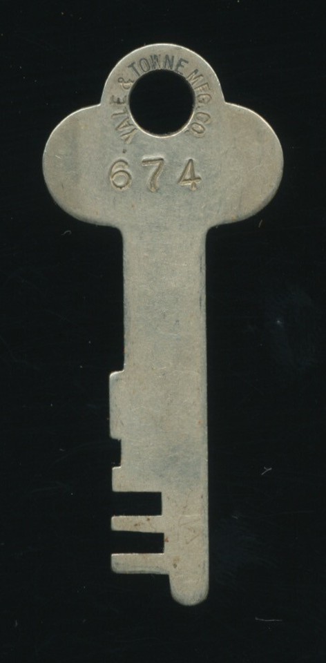 Vintage Yale & Towne Mfg Co USA Flat Skeleton Key Marked 674 | eBay