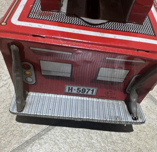 Vintage Rare Battery Operated SH Trade Mark Fire Department Truck Tin ...
