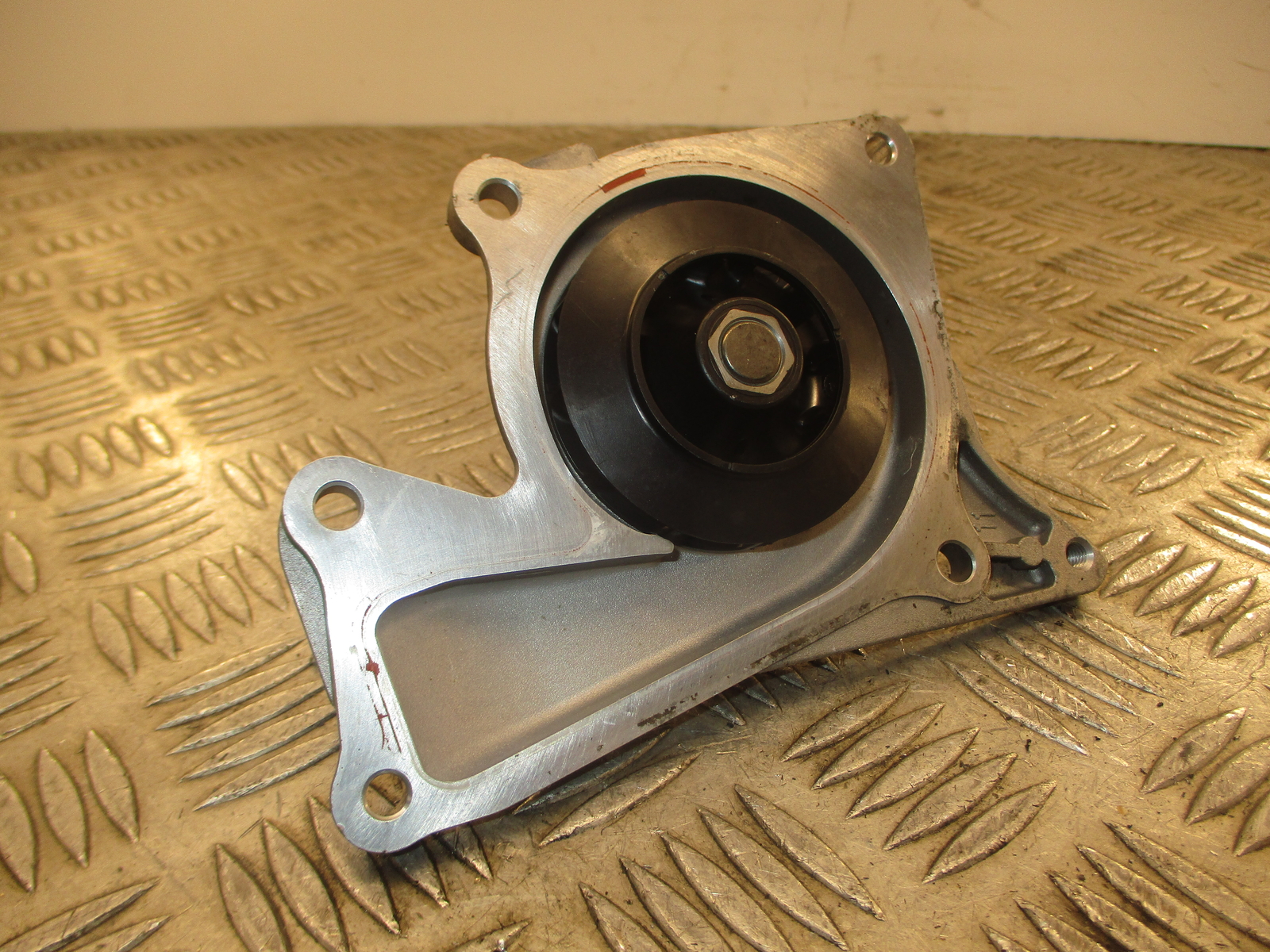 2017 Nissan Qashqai 1.5 DCi K9K. Water Pump 210107477R 58.5K | eBay