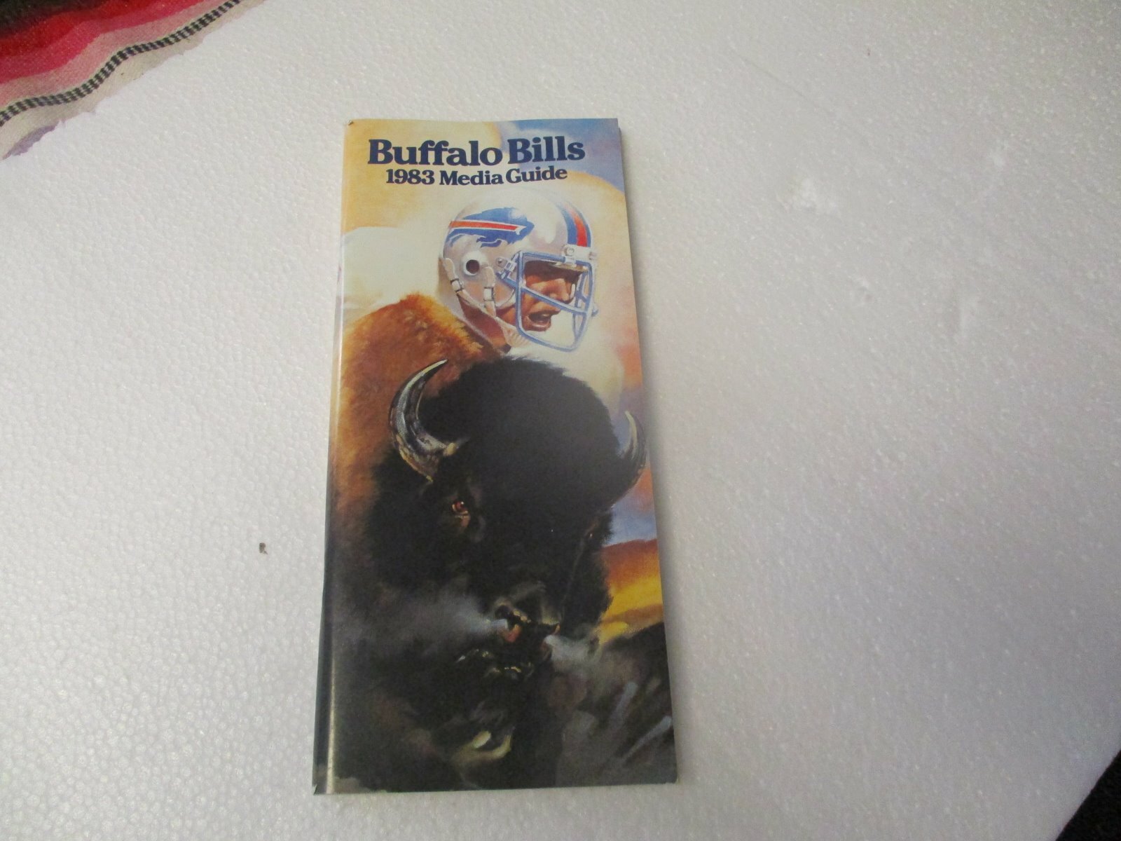 1983 BUFFALO BILLS PRO FOOTBALL MEDIA GUIDE BOOKLET JULIUS DAWKINS JOE ...