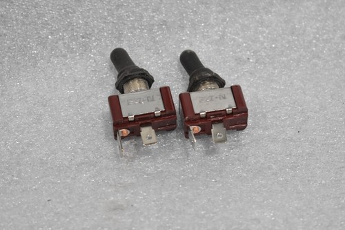 EATON CUTLER-HAMMER 7500K14 SPST TOGGLE SWITCH 125-250 VAC, 3/4 HP (LOT ...