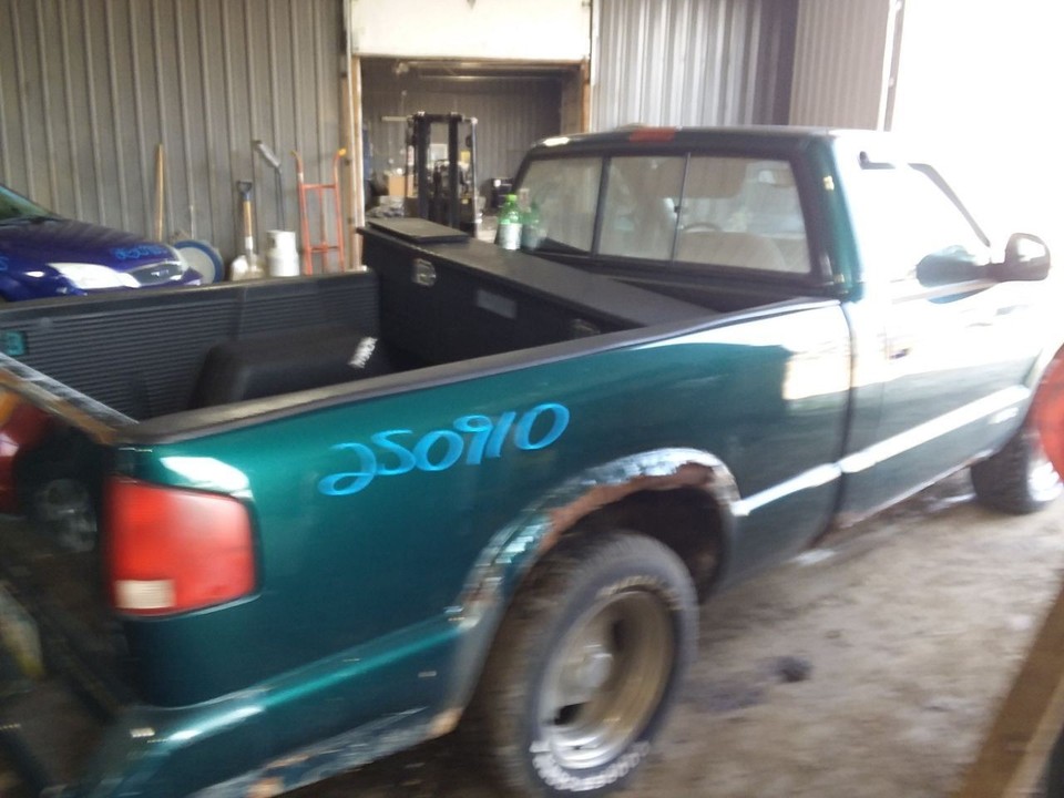 Windshield Glass With Upper Shade Band Fits 94-04 S10/S15/SONOMA ...