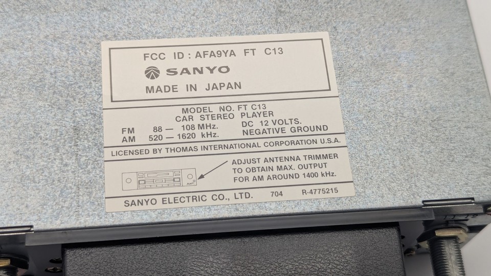 SANYO FT C13 MINI CAR RADIO AM FM CASSETTE NOS VINTAGE HOT RAT ROD OLD ...