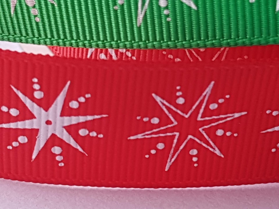 1M CHRISTMAS SNOWFLAKE/STAR Red or Green Ribbon 22mm Grosgrain Trimming ...