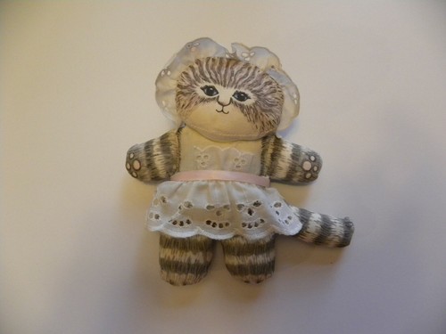 Dustyn Schear Pre-Applause gray and white tabby cat doll | eBay