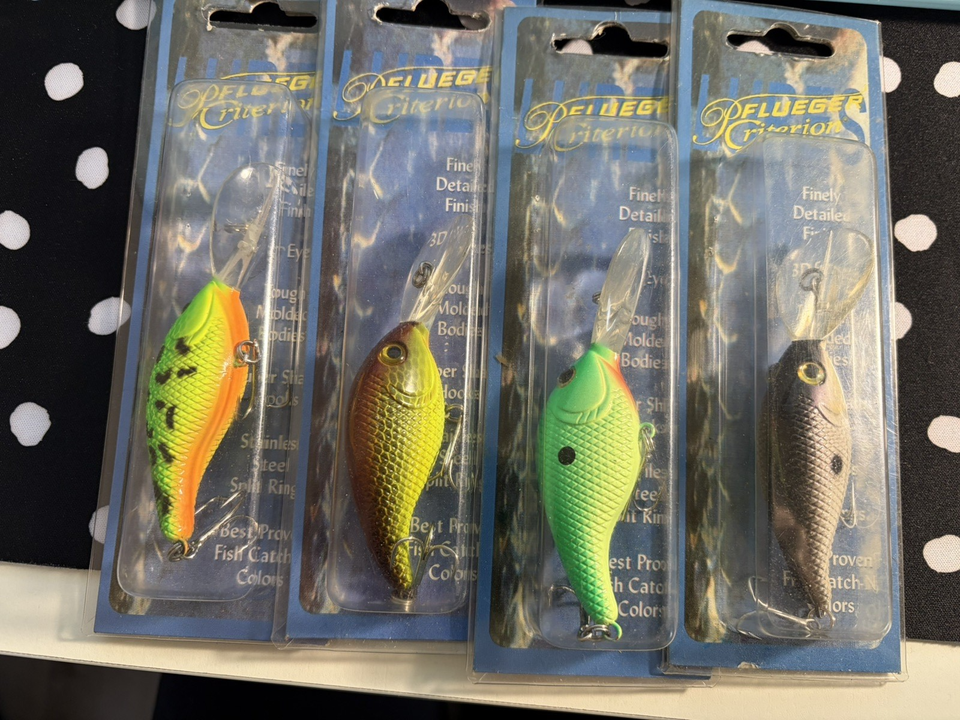 fishing lure lot 40 total of mixed lures of Bill Dance, Jimmy Houston ...