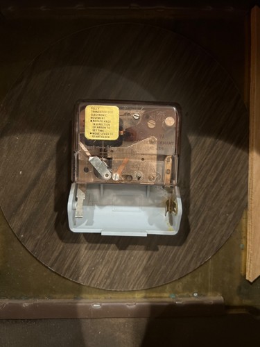 RARE Vintage Paragon Wall Clock beautiful wood battery powered wall ...