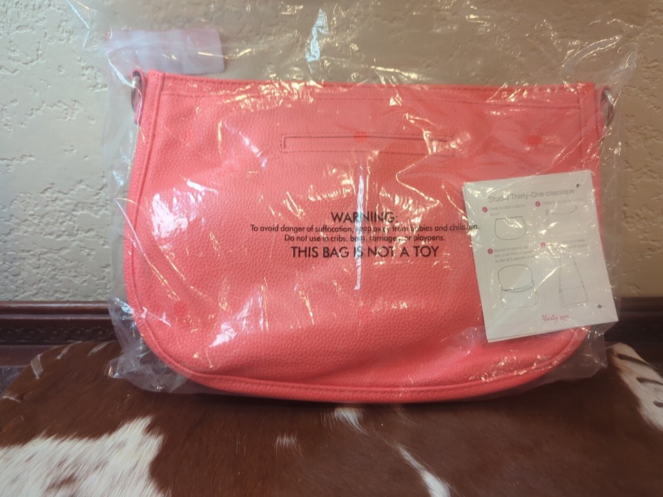 Studio Thirty-One AC06 Calypso Coral Pebble Classic Purse New In ...