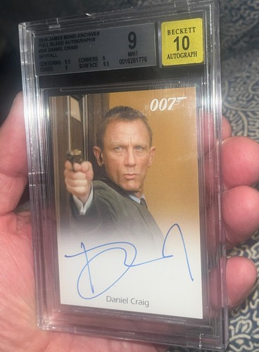 James Bond Archives 2014 Edition Daniel Craig Autograph Card Mint 9 ...