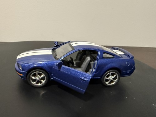 New 5" Kinsmart 2006 Ford Mustang GT Stripes diecast model toy car 1:38 ...
