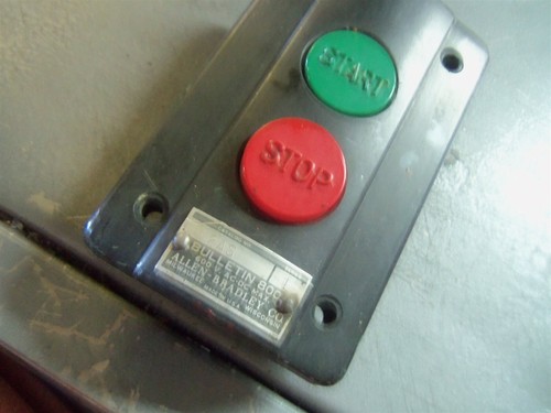 Allen Bradley 2AS Bulletin 800 Start/Stop Push Button Enclosure Station | eBay