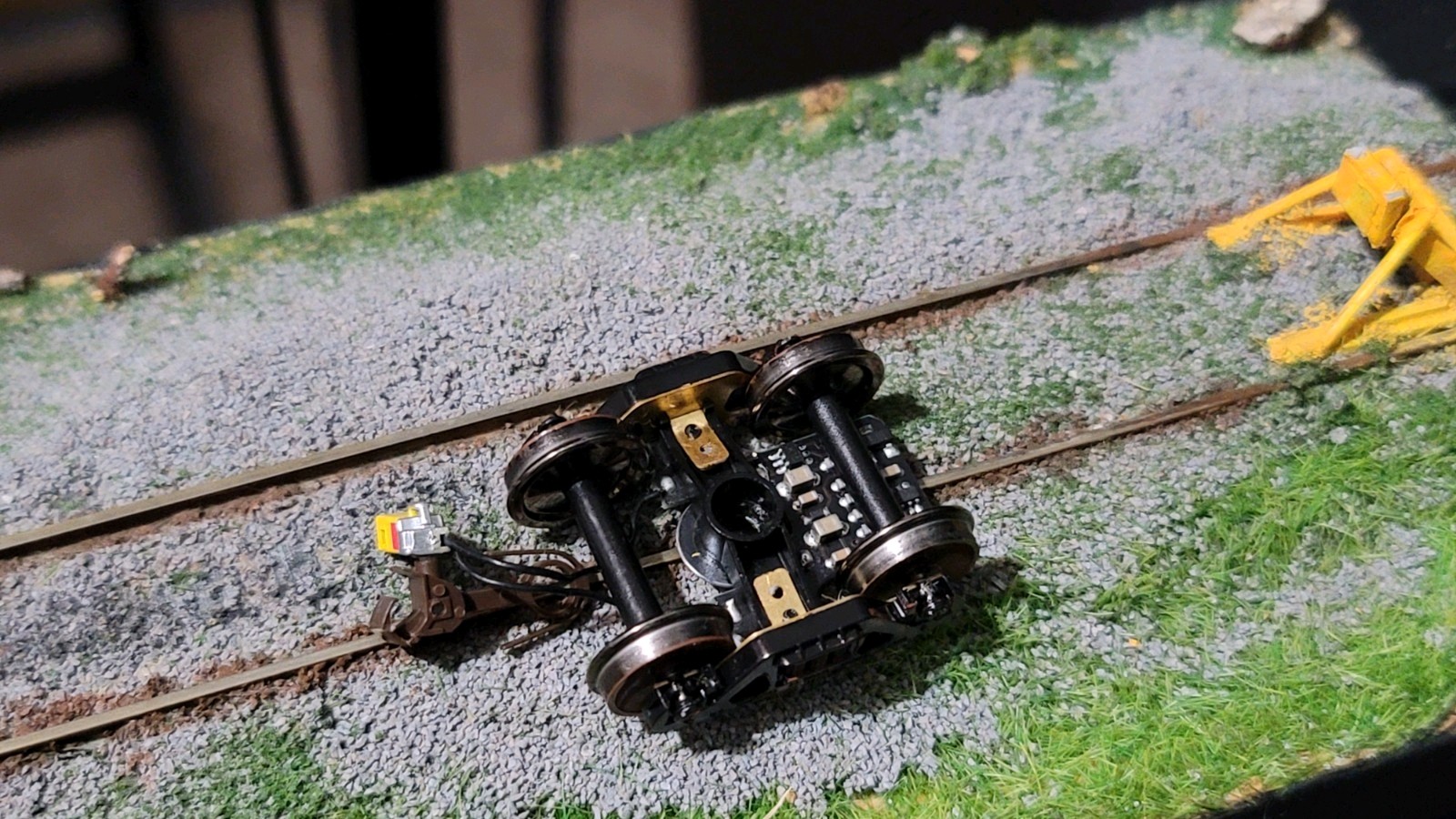 FRED EOT 36" Wheels Rolling Bearing Caps HO Scale DC / DCC | eBay